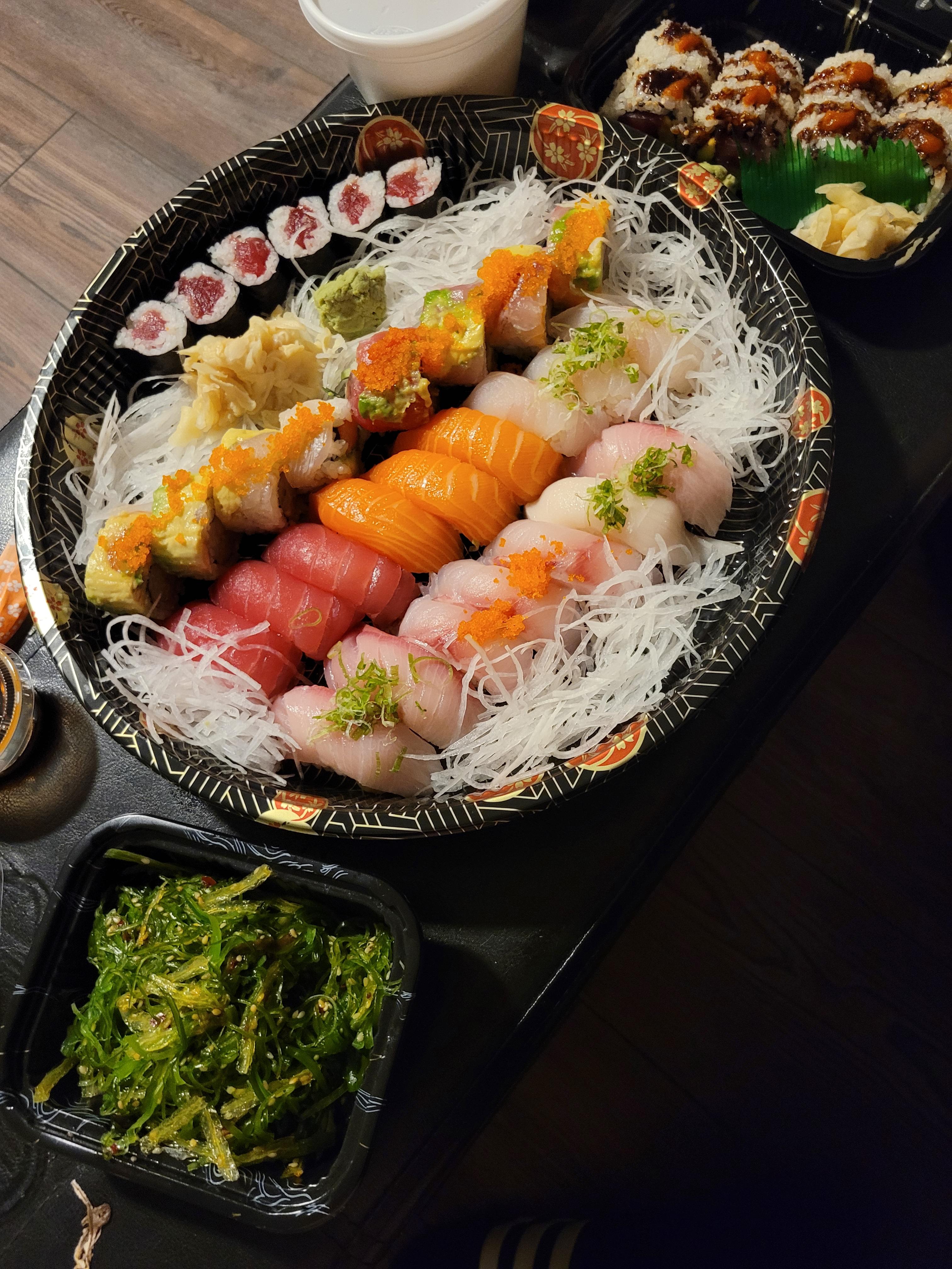 Sushi dinner for 2 but for one 😉 - Lonely Japan