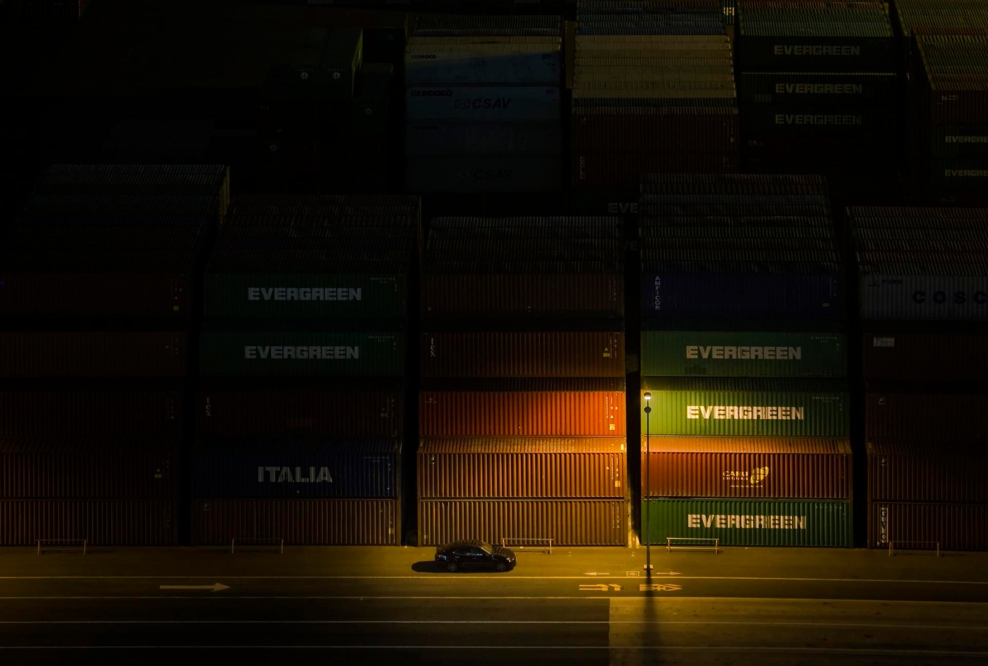 Tokyo Containers [OC] [#3473] - Lonely Japan