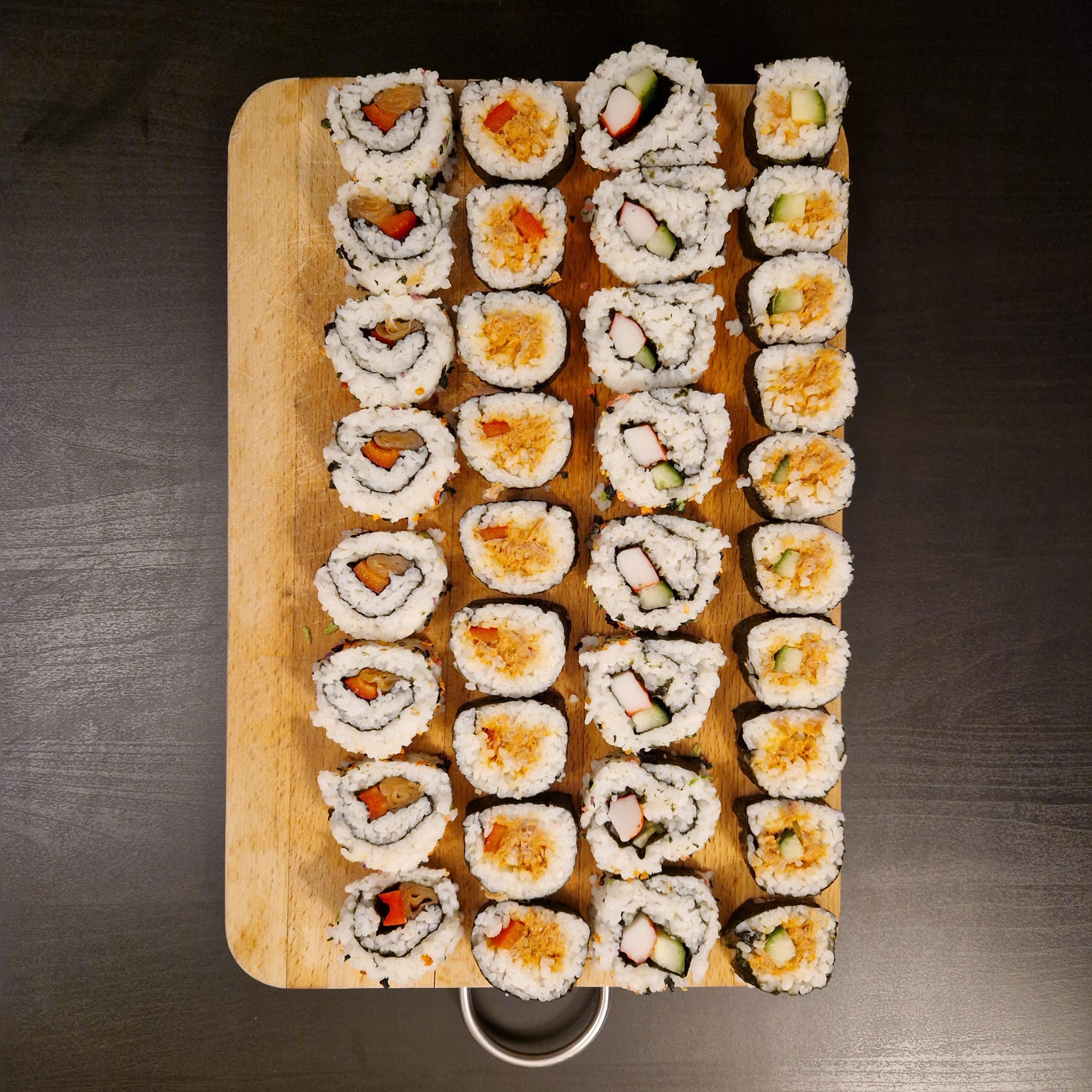 4th attempt, tried 'callacornia rolls.' - raw fish is hard to find here ...