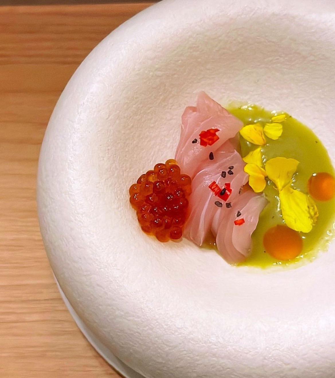 Hamachi+salmon roe+rice wine vinaigrette - Lonely Japan