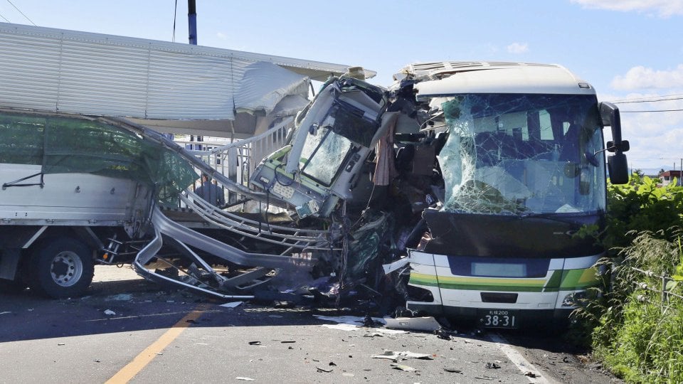 No sign truck used brakes in Hokkaido collision that killed 5: police ...