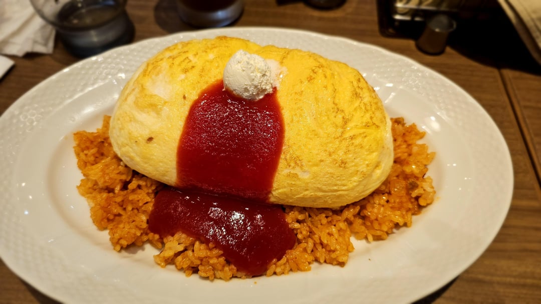 Anyone know how to make this egg for omurice? (2 pics) - Lonely Japan