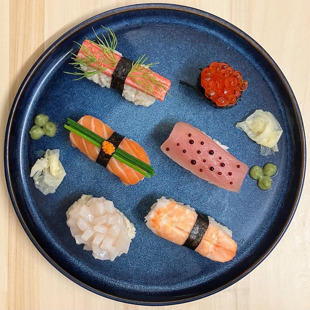 Nigiri 🍣 - Lonely Japan