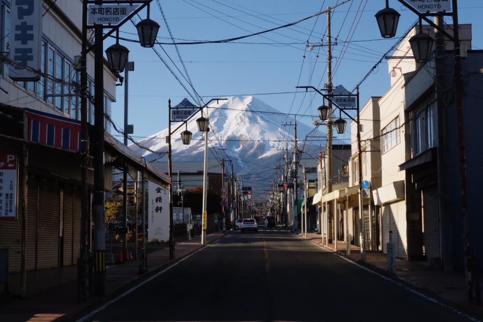 Early morning in Shimoyoshida - Lonely Japan